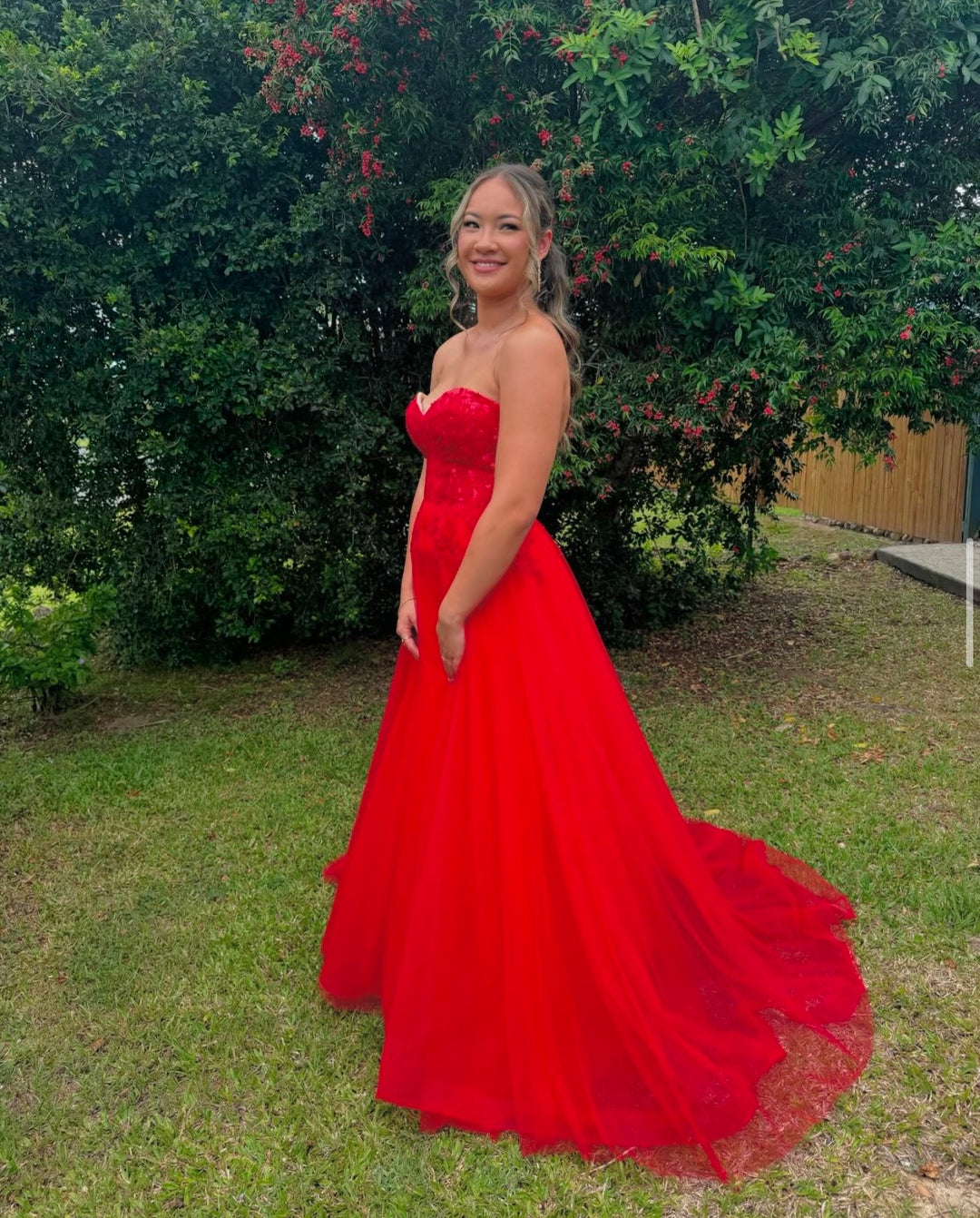 Hailey Tulle Glitter Gown - Red – Miss Runway Boutique